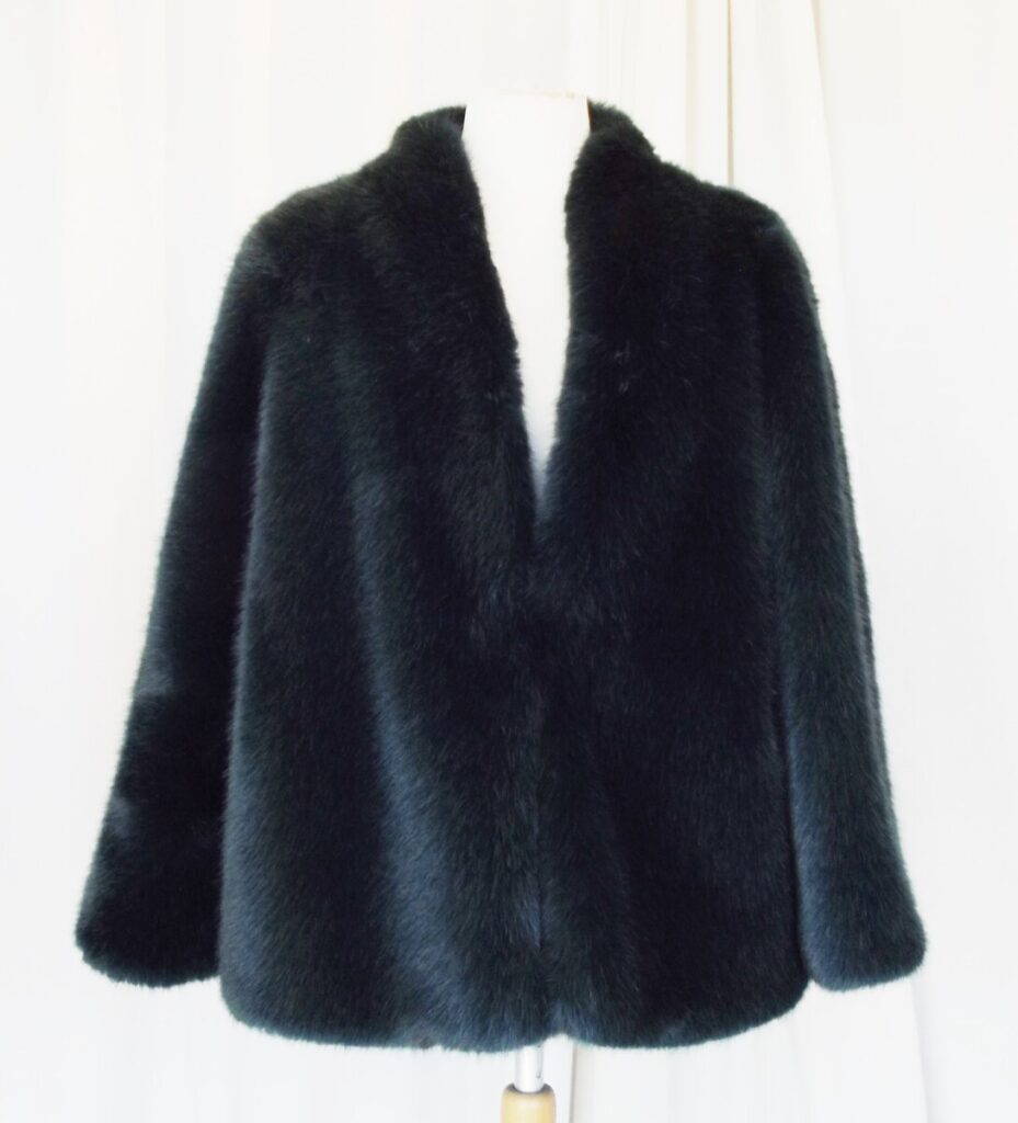Cloaks - PreLoved JACQUES VERT
